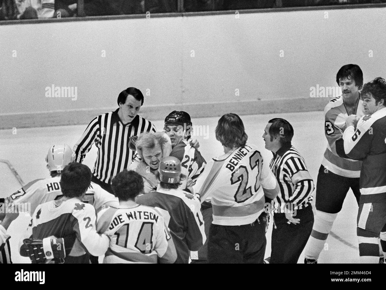 FILE - In this March 8, 1977, file photo, Philadelphia Flyers Bob Kelly ...