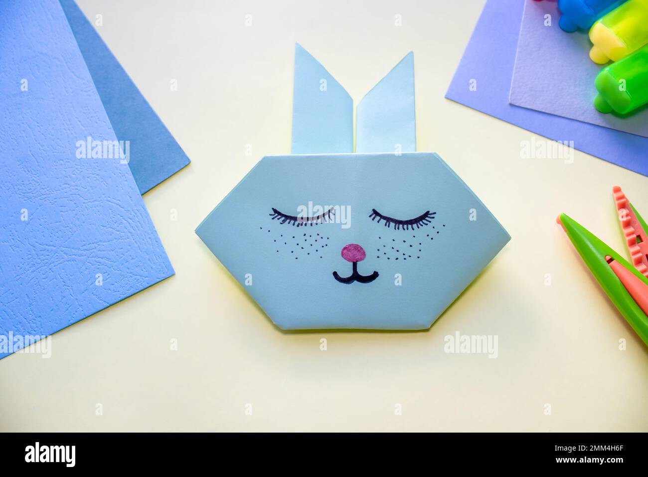 Diy kids creativity step instruction hi-res stock photography and ...