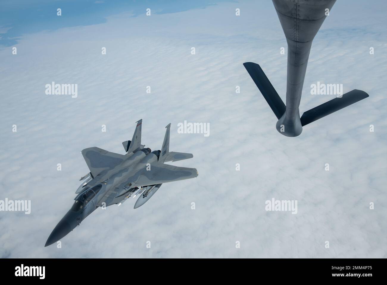 A U.S. Air Force F-15C Eagle from the 142nd Fighter Wing, Portland Air ...