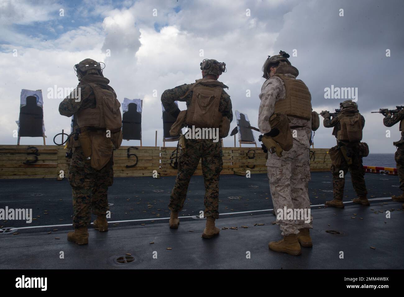 U.S. Marines , with Battalion Landing Team 2/5, 31st Marine ...