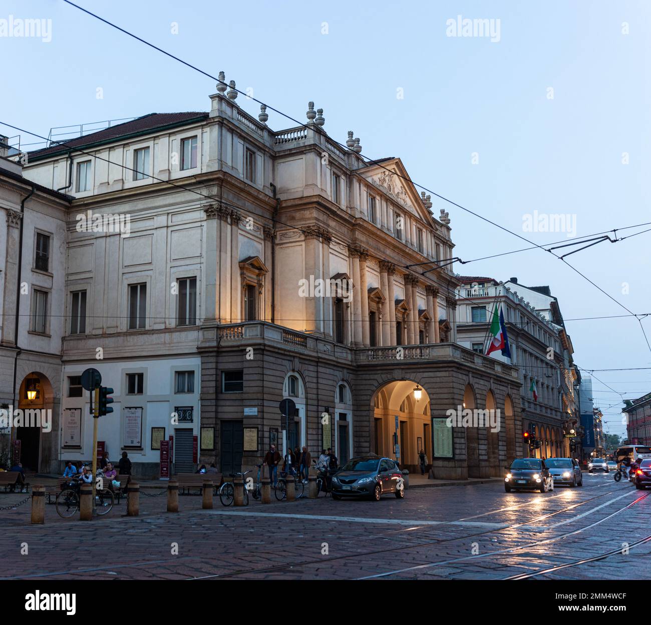 Teatro alla scala opera house hi-res stock photography and images - Alamy