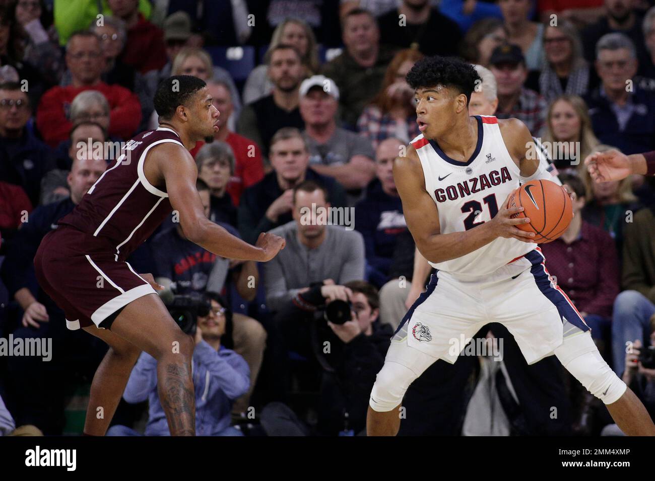Texas A&M guard Savion Flagg, left, defends Gonzaga forward Rui ...