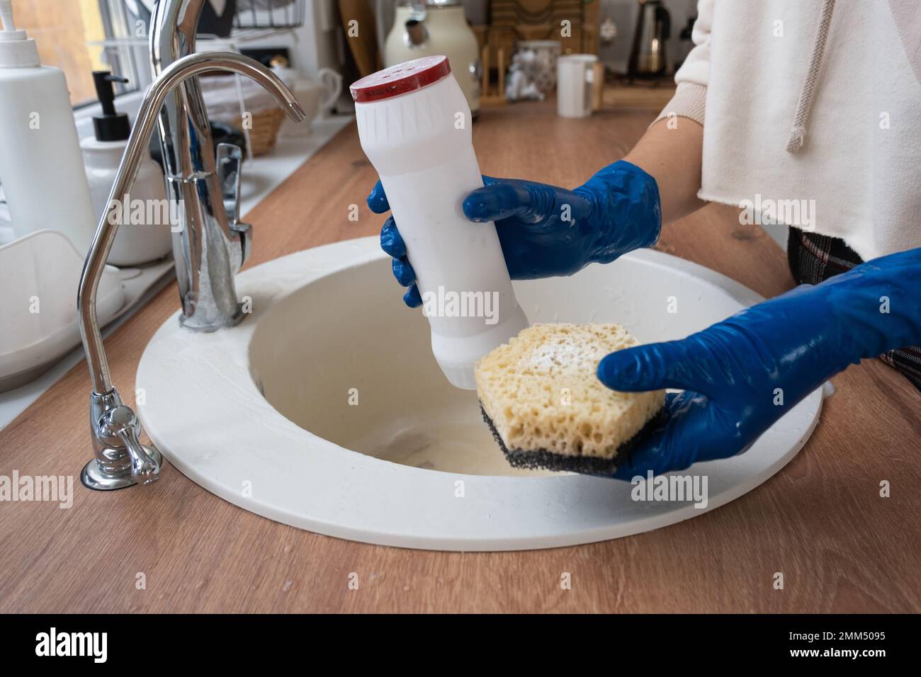 Retro hand washing at sink hi-res stock photography and images - Alamy
