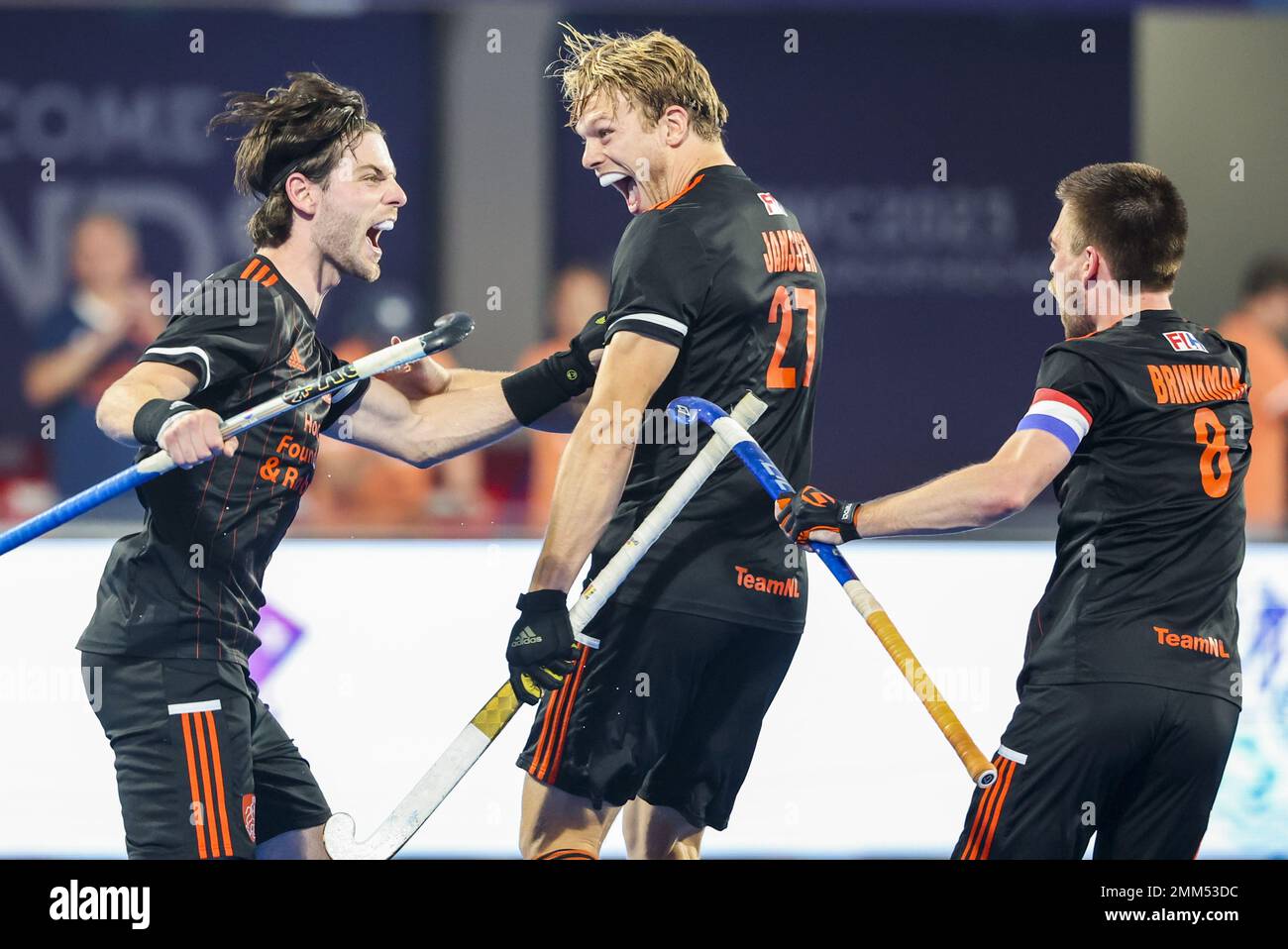 Poolwedstrijd hi-res stock photography and images - Alamy