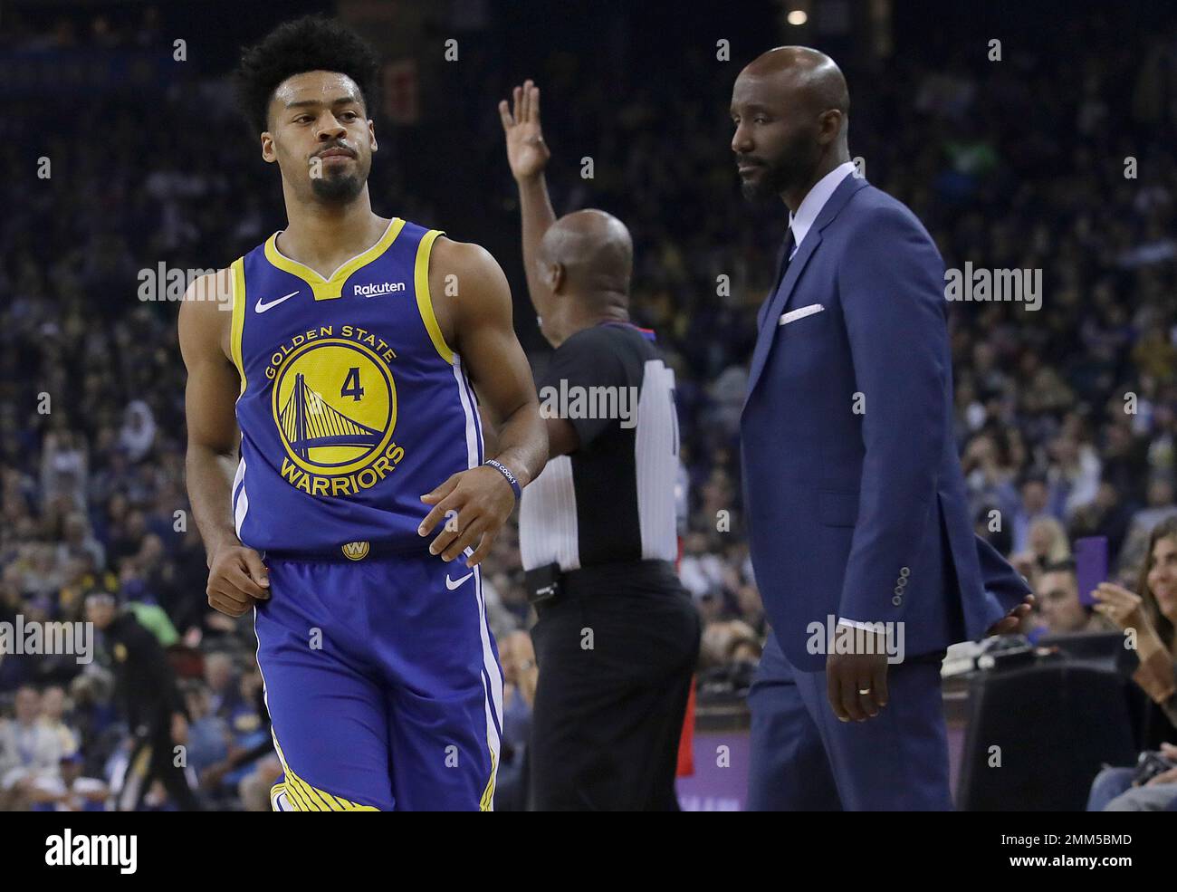 Golden State Warriors guard Quinn Cook (4) looks toward the Atlanta ...