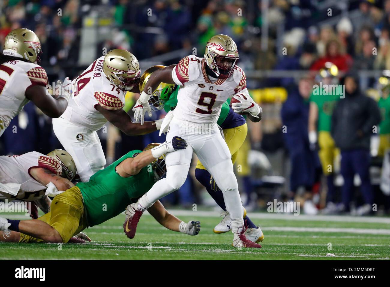 Florida State running back Jacques Patrick (9) runs against Notre Dame ...