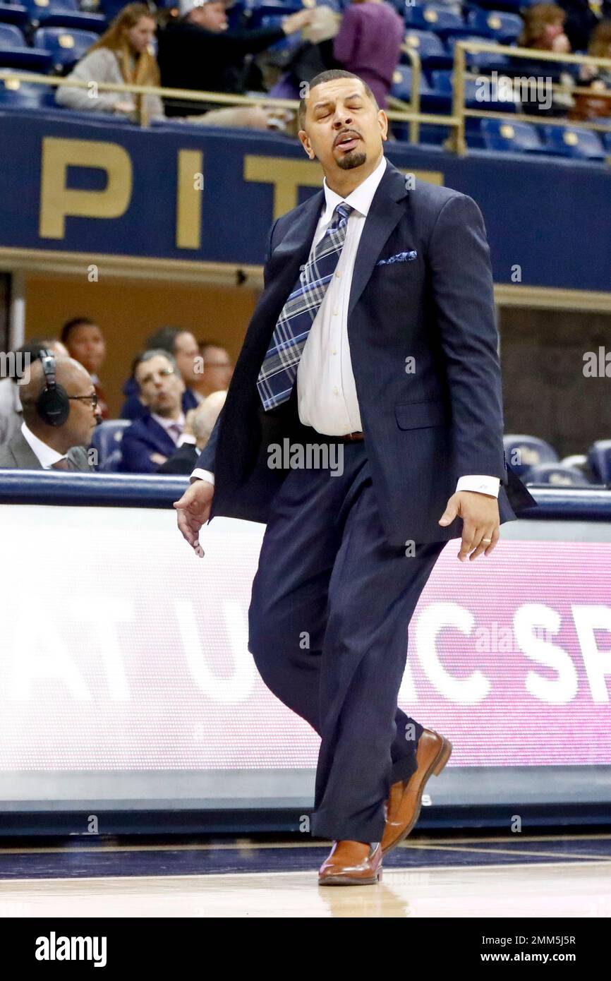 Pittsburgh head coach Jeff Capel during the second half of an NCAA ...