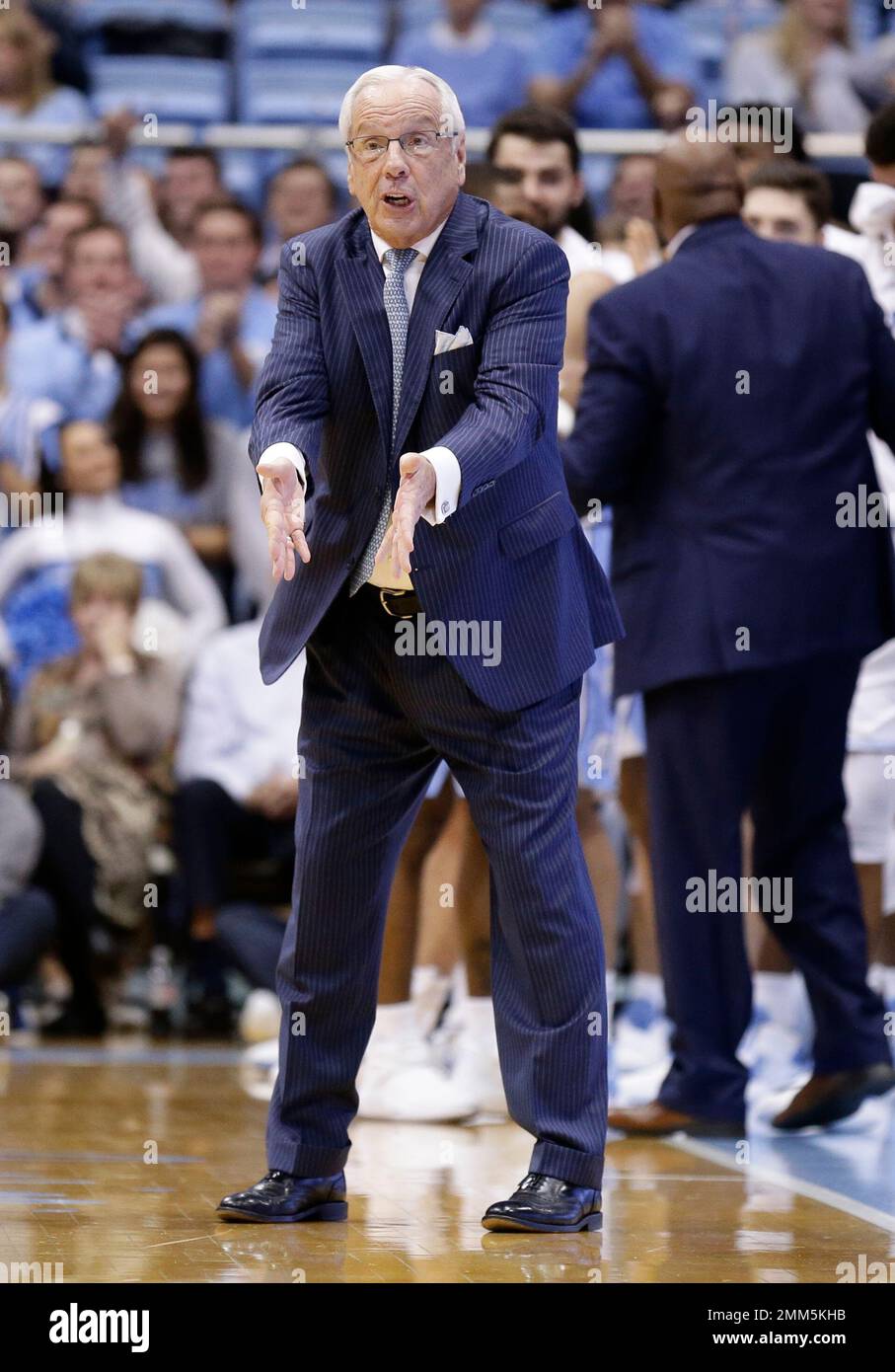 North Carolina head coach Roy Williams reacts during the first half of ...
