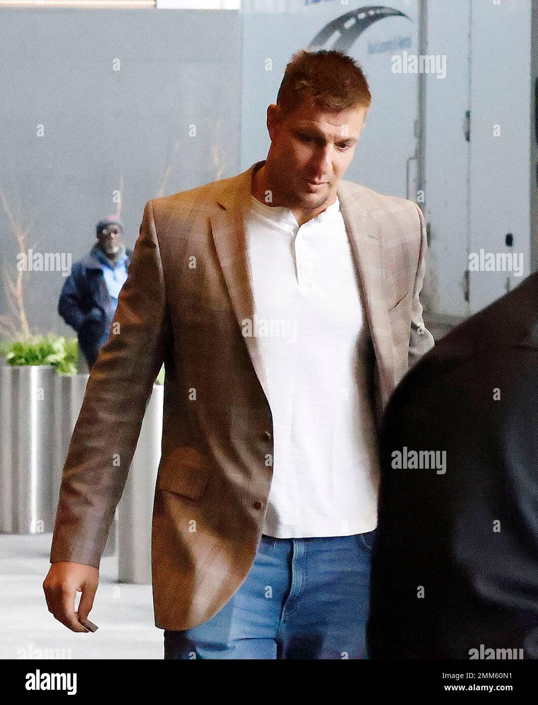 Fox NFL Today crew seen arriving at the Four Seasons Hotel in ...