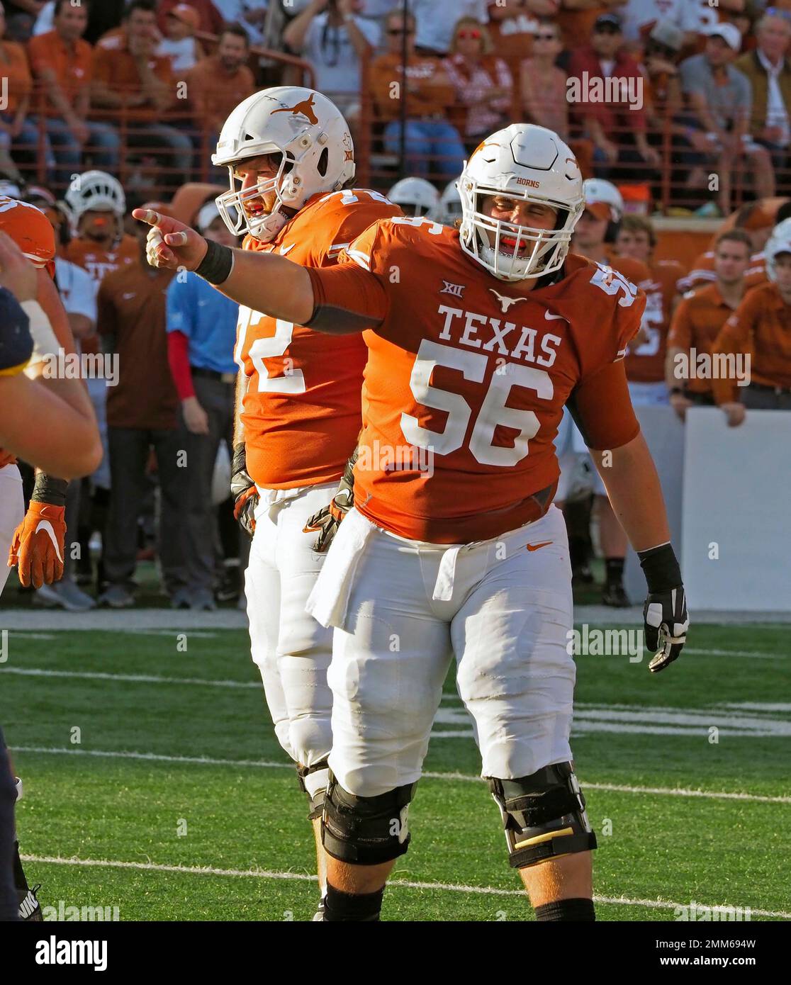 Texas lineman Zach Shackelford celebrates a first down during the ...