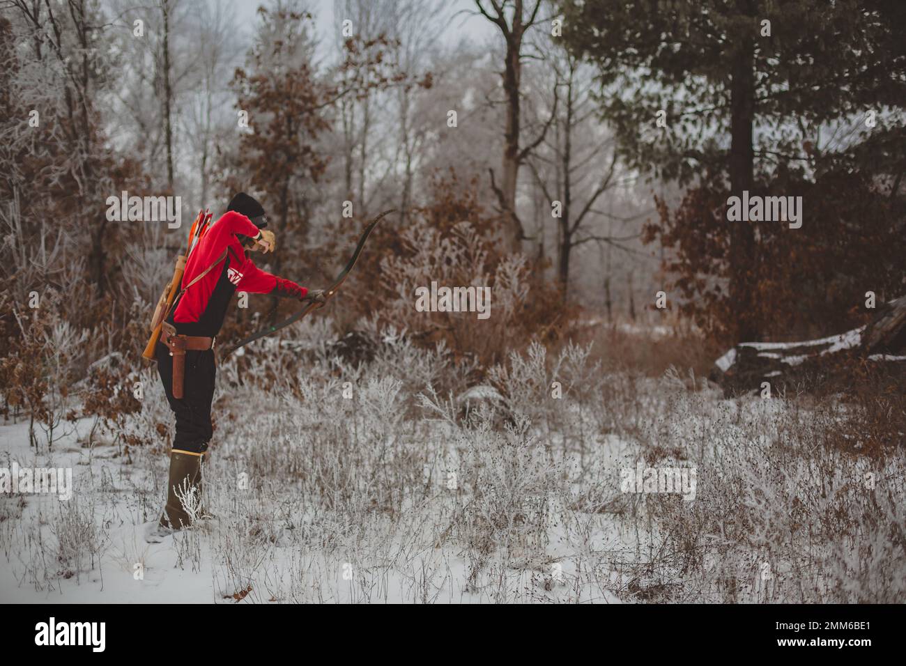 Fur trapper canoe hi-res stock photography and images - Alamy