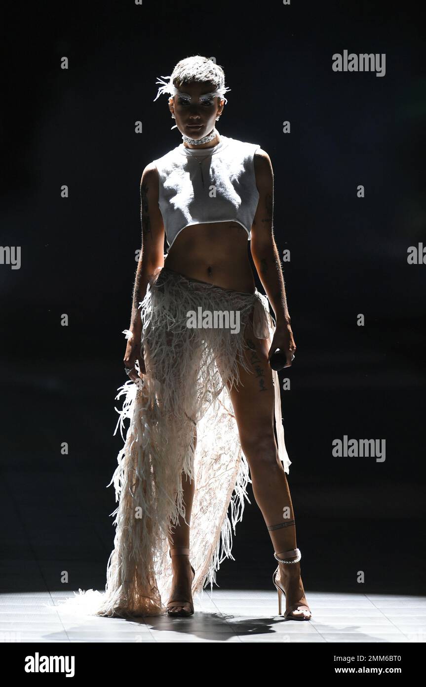 Singer Halsey performs during the 2018 Victoria's Secret Fashion Show ...