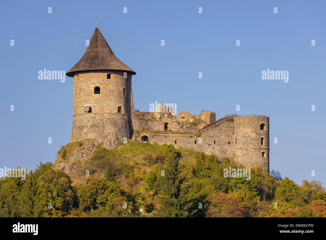 Somoska castle on Slovakia Hungarian border Stock Photo - Alamy