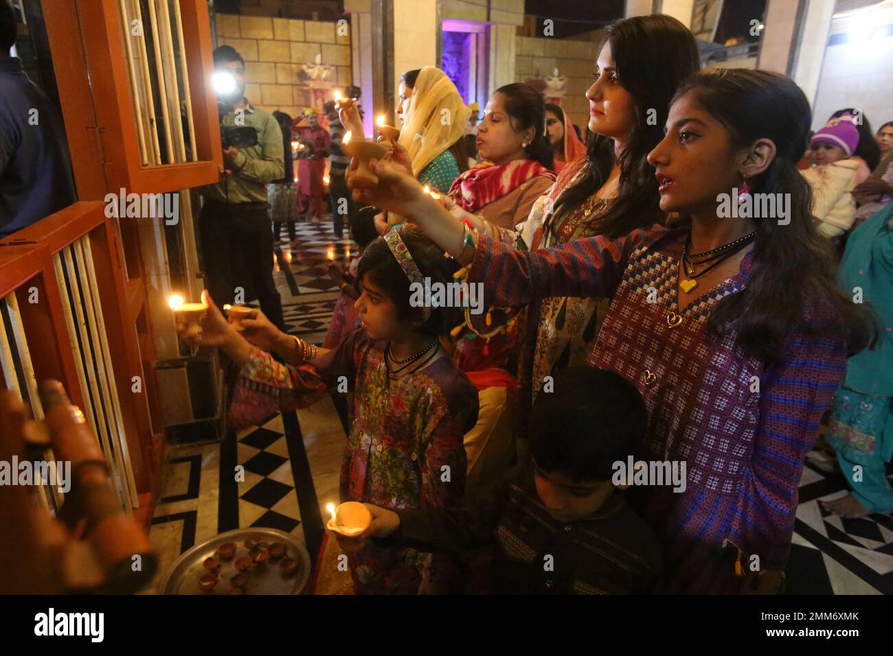 People from Pakistani Hindu community celebrate Diwali, the festival of ...