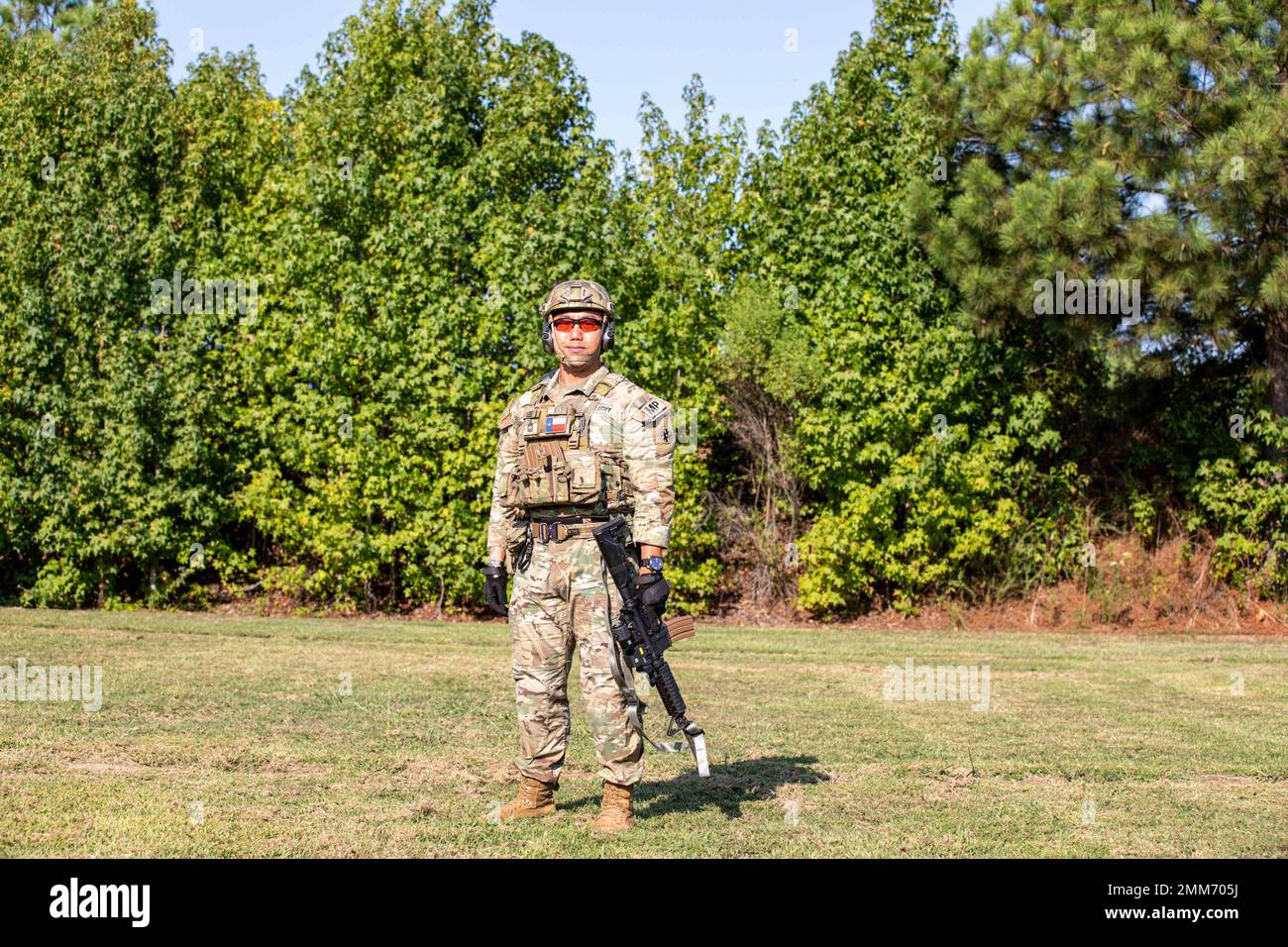 Soldiers from the 4th Sustainment Command (Expeditionary) are competing ...