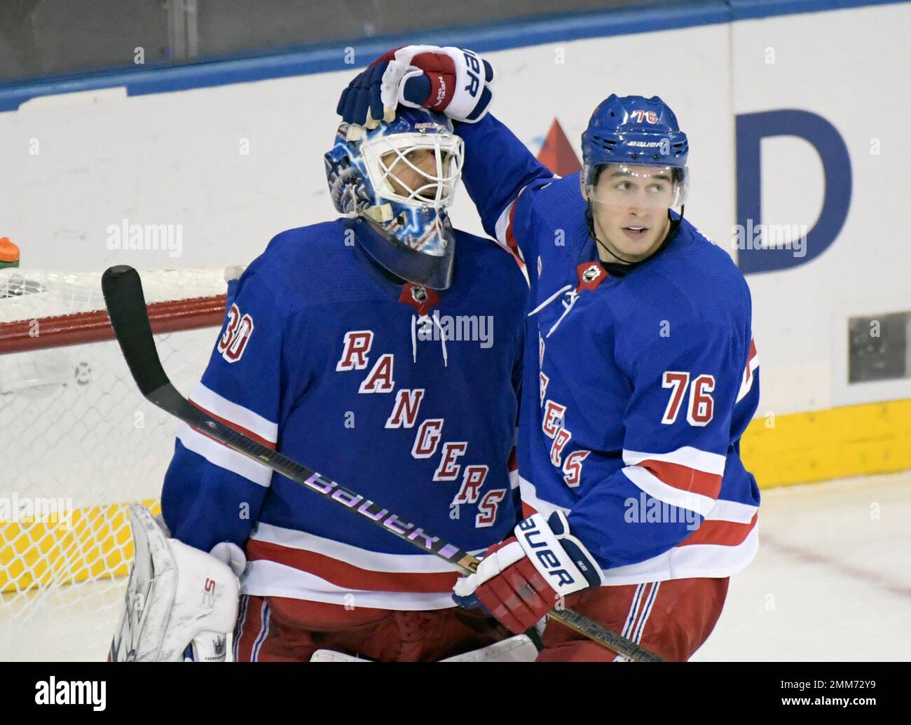 New York Rangers goaltender Henrik Lundqvist (30) celebrates with ...