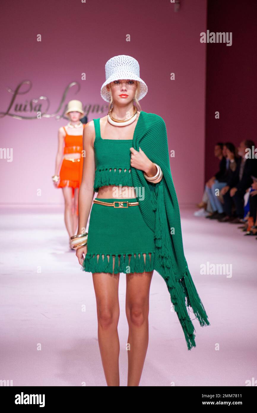 Luisa Spagnoli Catwalk Milan Fashion Week 22 Stock Photo - Alamy