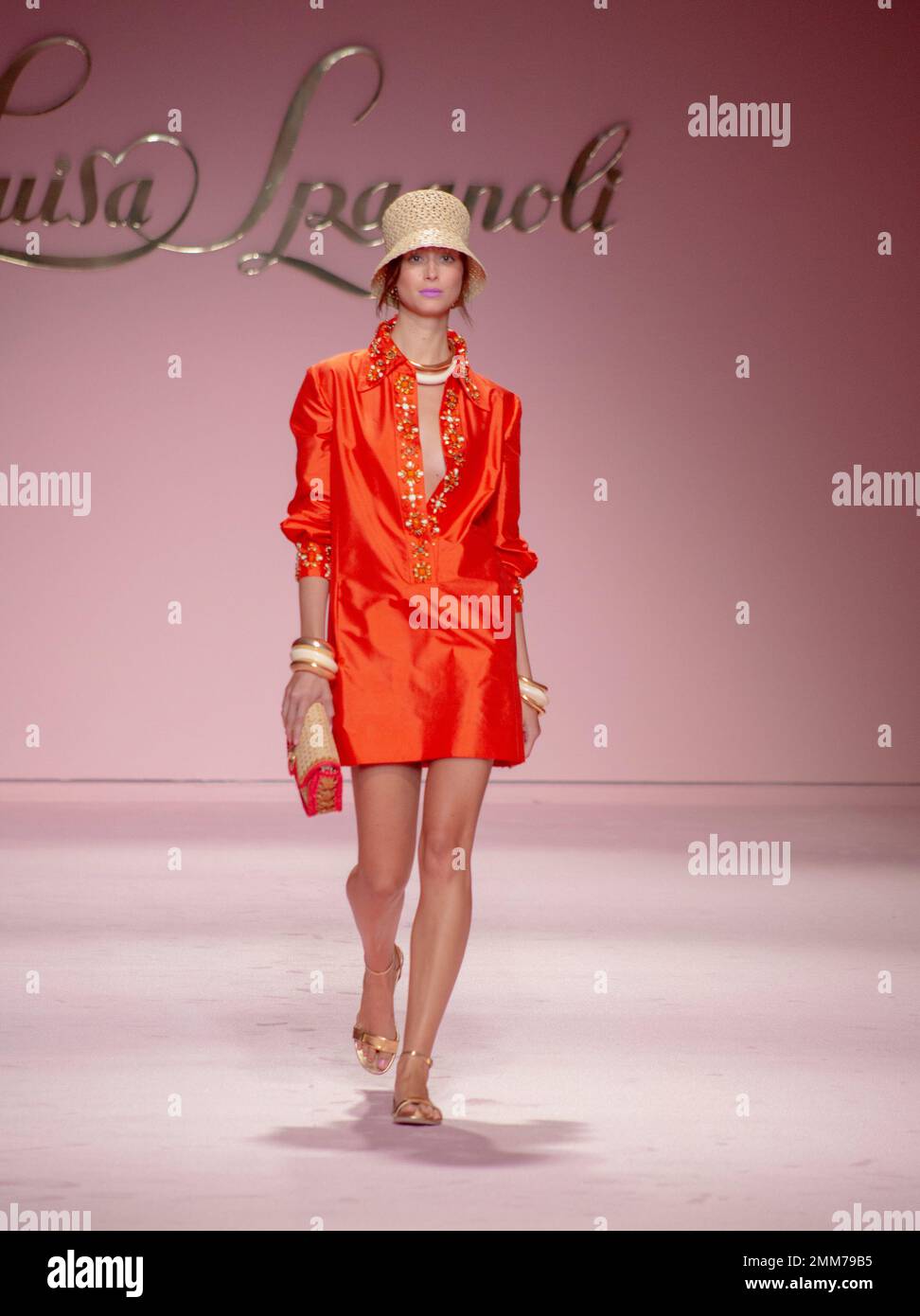 Milano fashion week primavera estate 2021 hi-res stock photography and ...