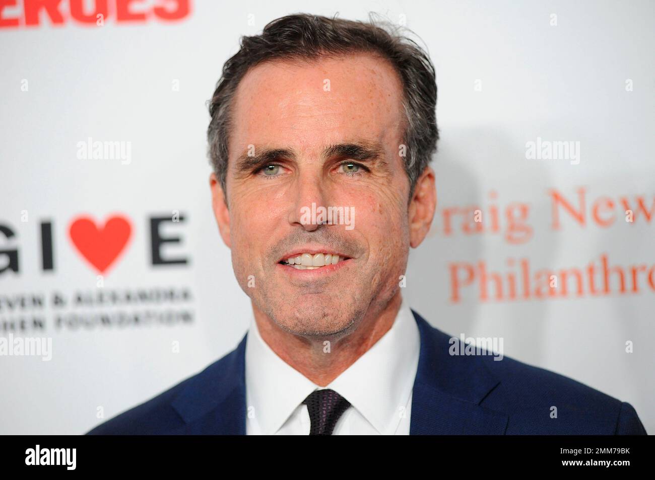 Bob Woodruff attends the 12th annual Stand Up For Heroes benefit red ...