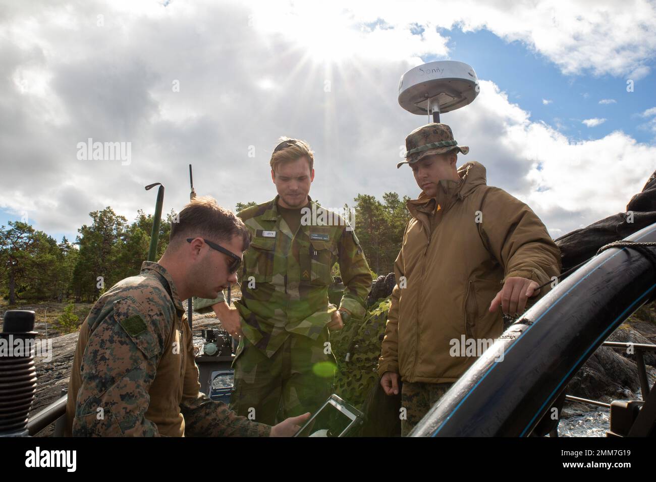 U.S. Marines, with Mobile Reconnaissance Company, 2d Light Armored ...