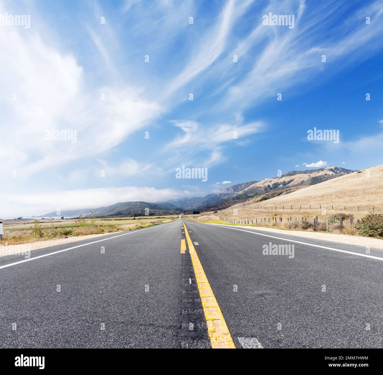 Asphalt road and countryside landscape of United States Stock Photo - Alamy