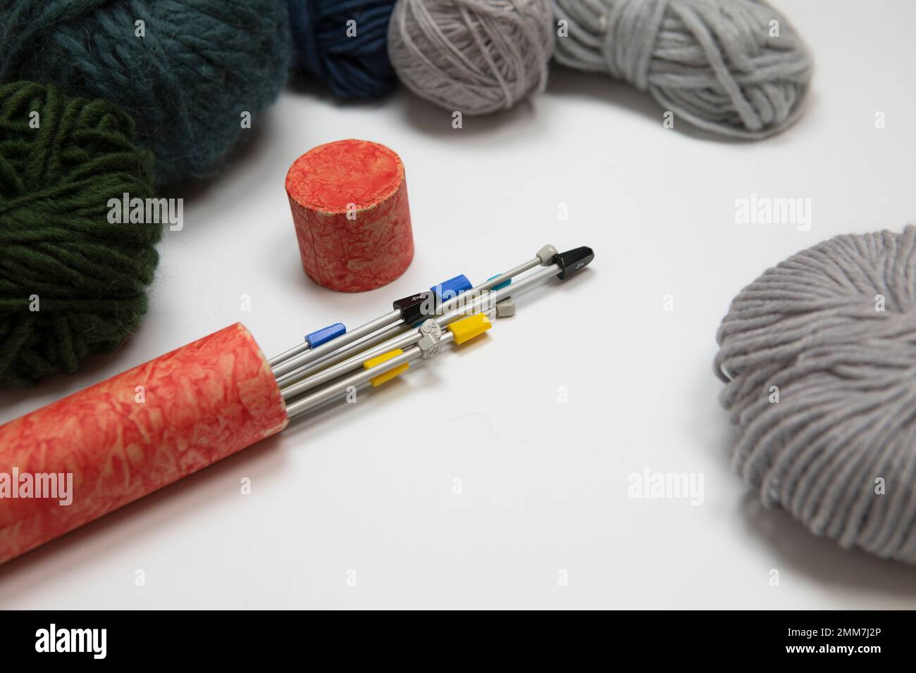 Yarn bunch hi-res stock photography and images - Alamy