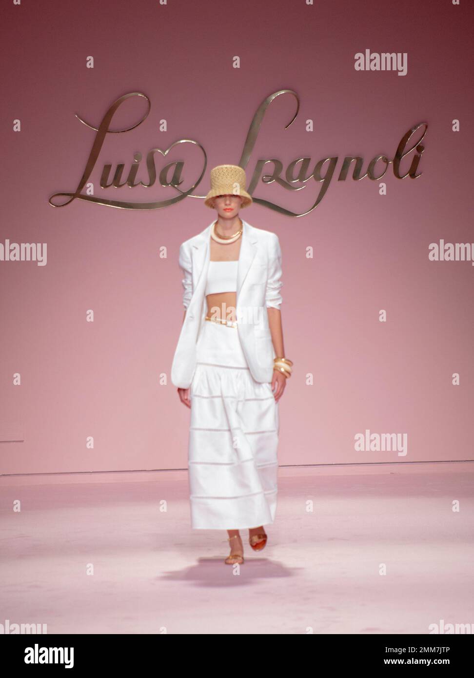 Luisa Spagnoli Catwalk Milan Fashion Week 22 Stock Photo - Alamy