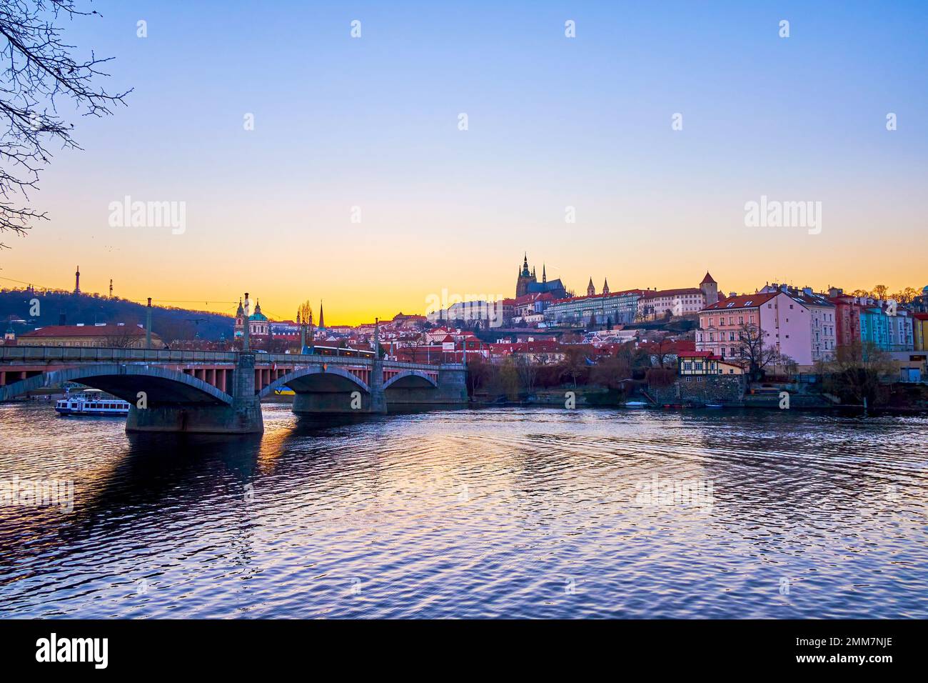Manesuv most hi-res stock photography and images - Alamy