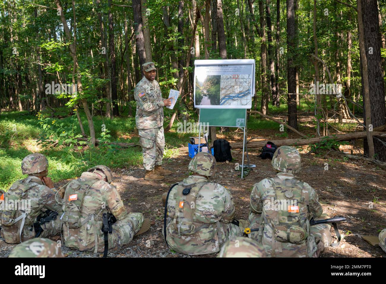 U.S. Army Staff Sgt. Houston Claiborne, 1st Battalion, 210th Aviation ...