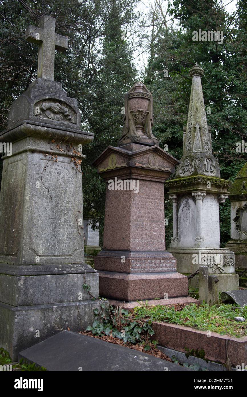 Graves in Nunhead Cemetery, one of the Magnificent Seven cemeteries and ...