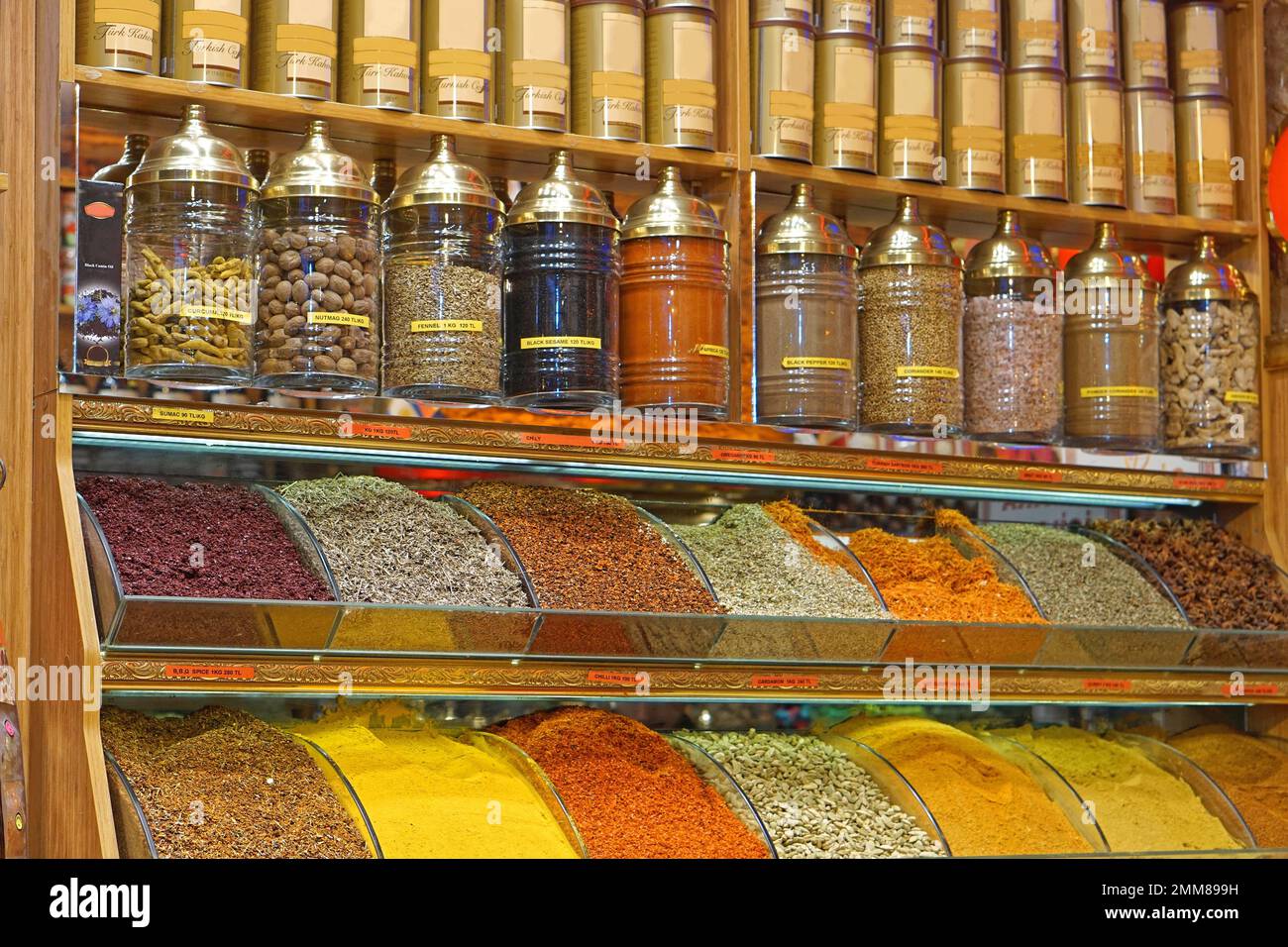 Bulk spice hi-res stock photography and images - Alamy