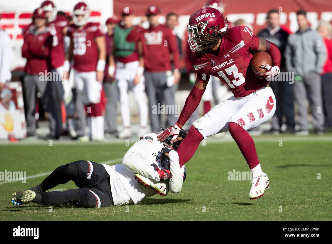 Tyrell gilbert hi-res stock photography and images - Alamy