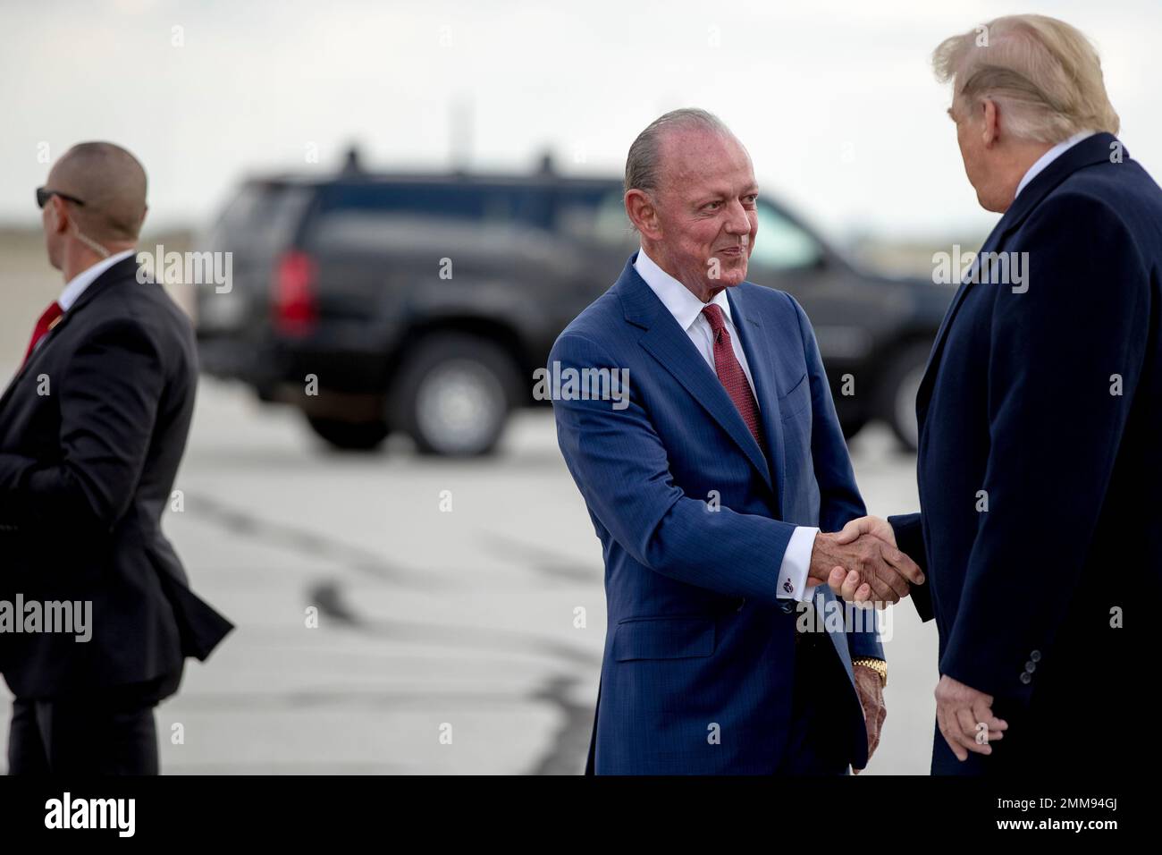 Former Conseco chief executive Steve Hilbert greets President Donald ...
