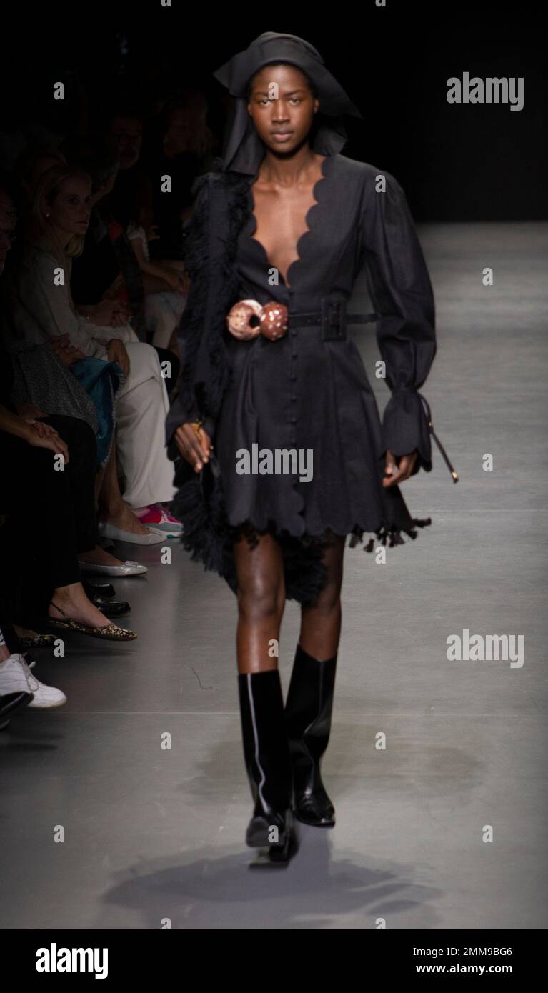 Catwalk styles hi-res stock photography and images - Alamy