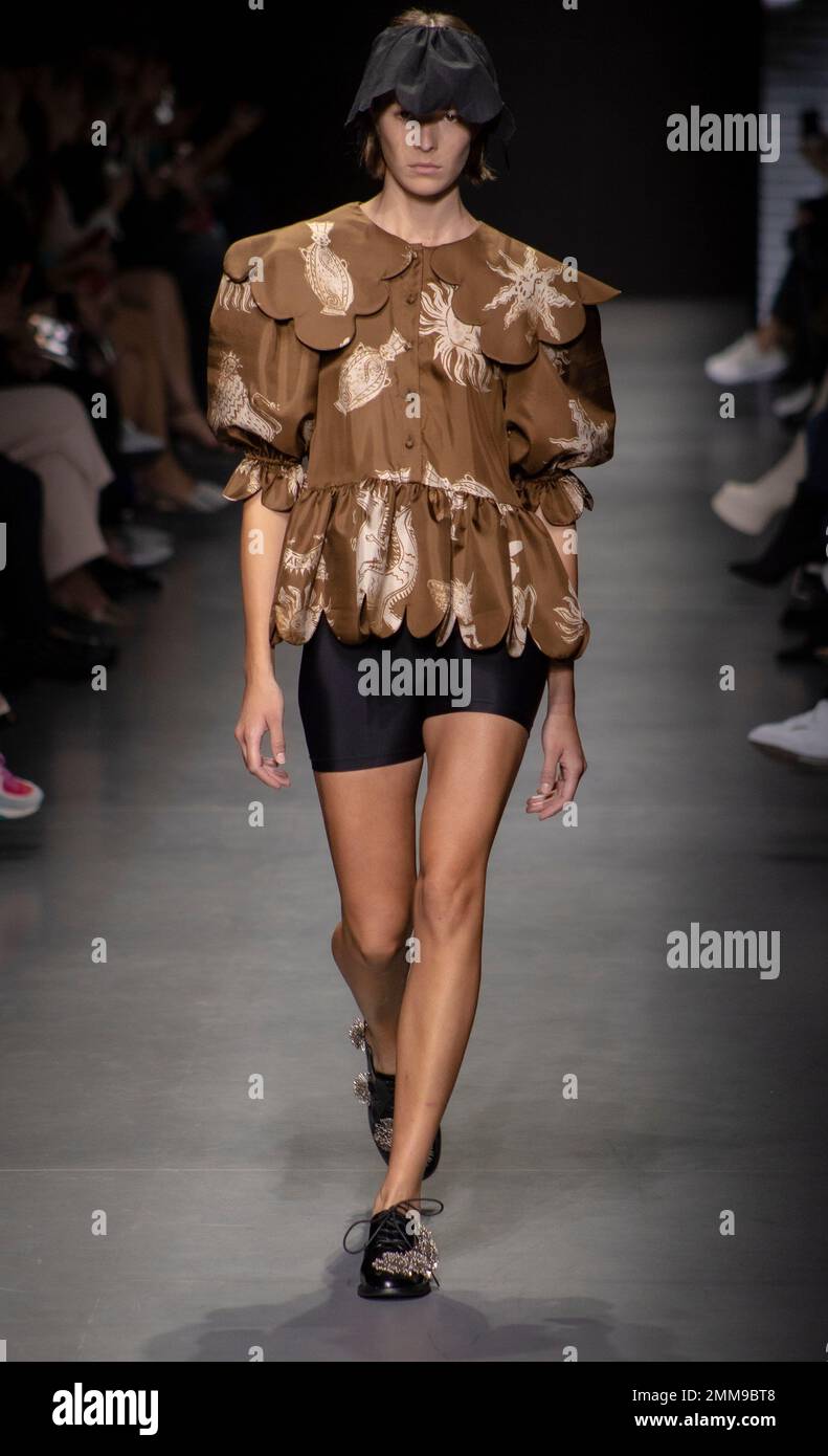 Abodi fashion show hi-res stock photography and images - Alamy