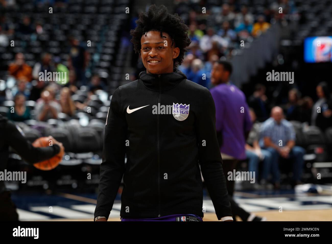 Sacramento Kings guard De'Aaron Fox (5) in the first half of an NBA ...