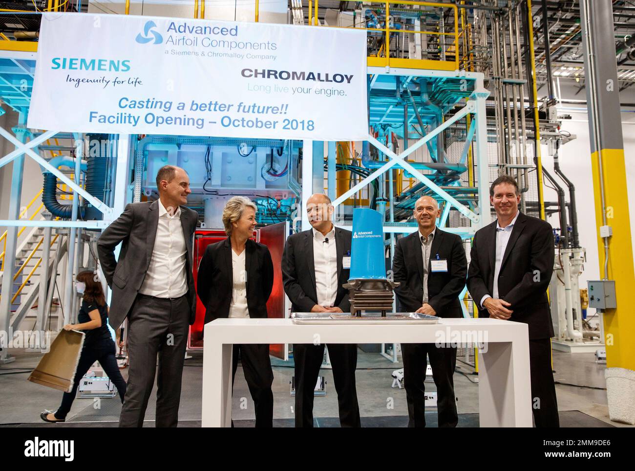 IMAGE DISTRIBUTED FOR SIEMENS - Siemens CEO Power Generation Services ...
