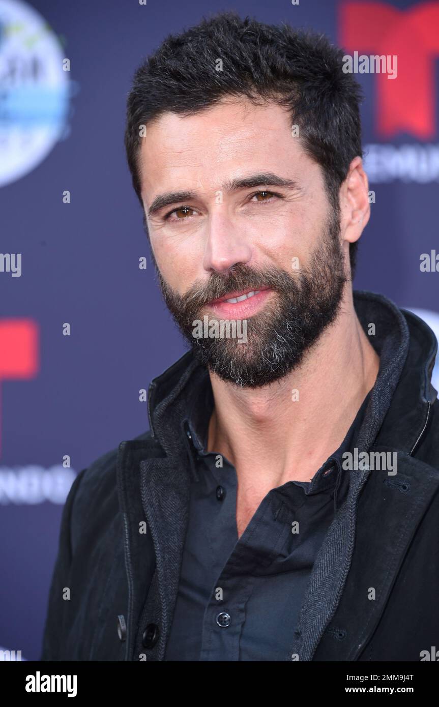 Matias Novoa arrives at the Latin American Music Awards at the Dolby ...