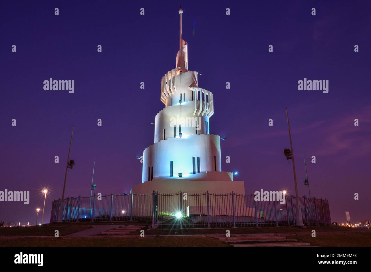Lighthouse, blue hour, spiral, Marjan Island, Dammam, ash-Sharqiyya ...