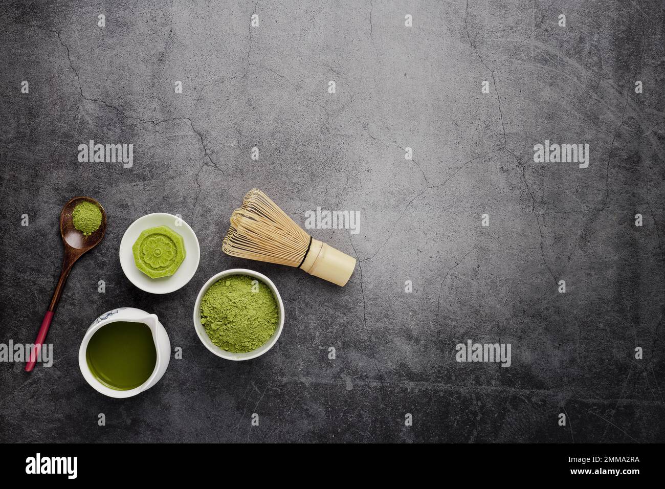 flat lay matcha tea power with wooden spoon. Resolution and high ...