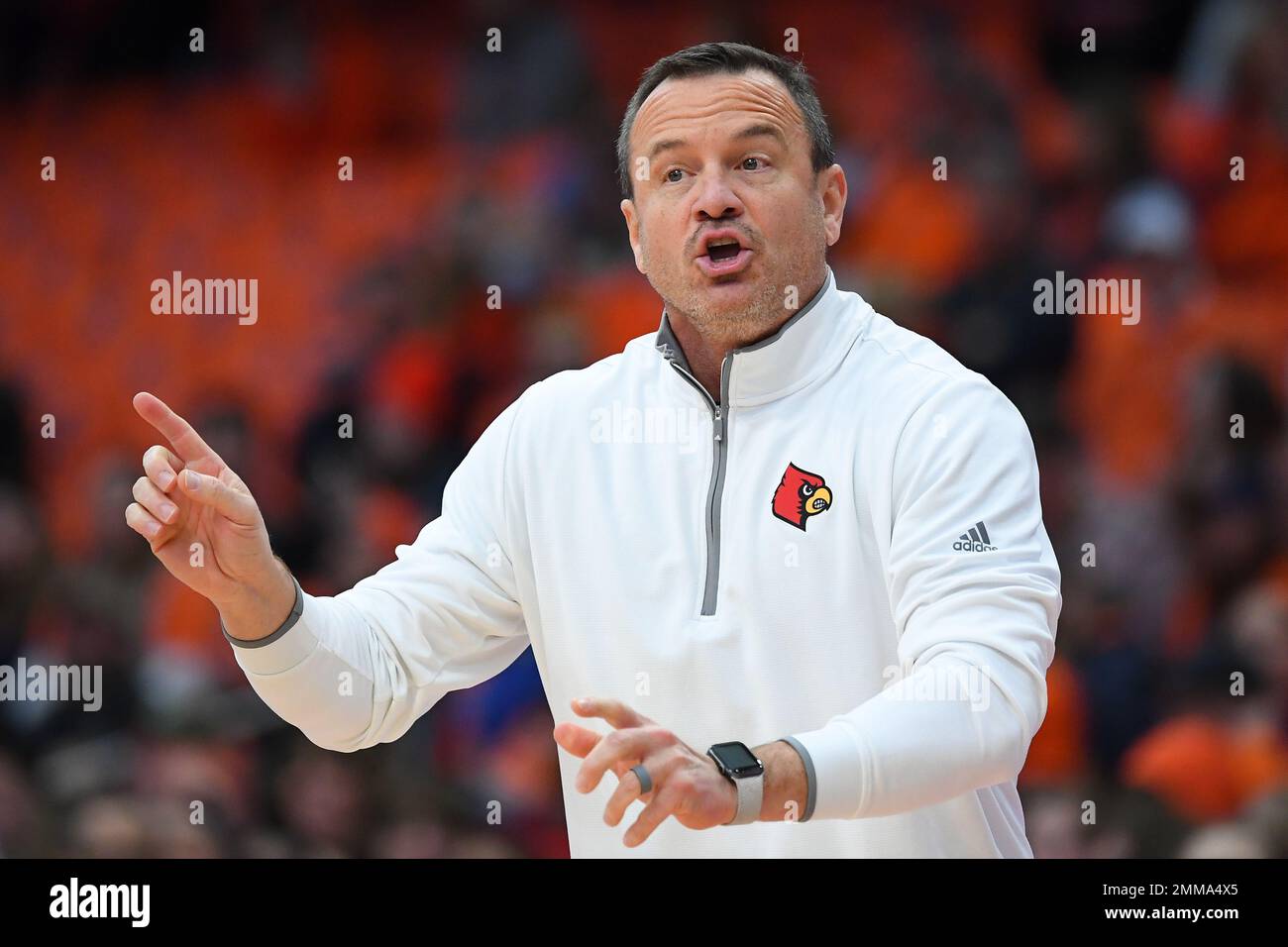 January 29, 2023: Louisville Cardinals head coach Jeff Walz reacts to a ...