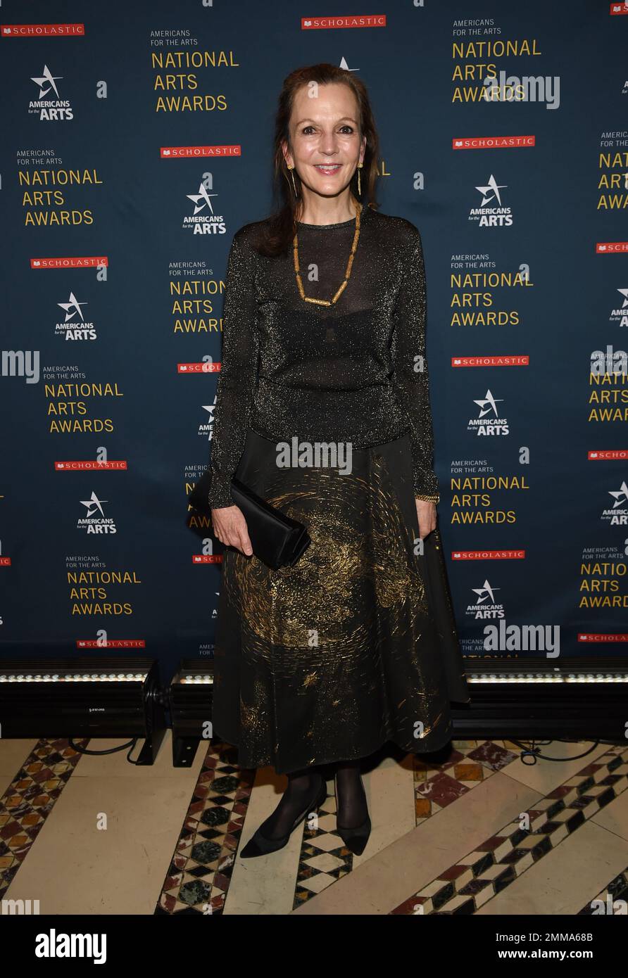 Alexandra Munroe attends the 2018 National Art Awards, hosted by ...