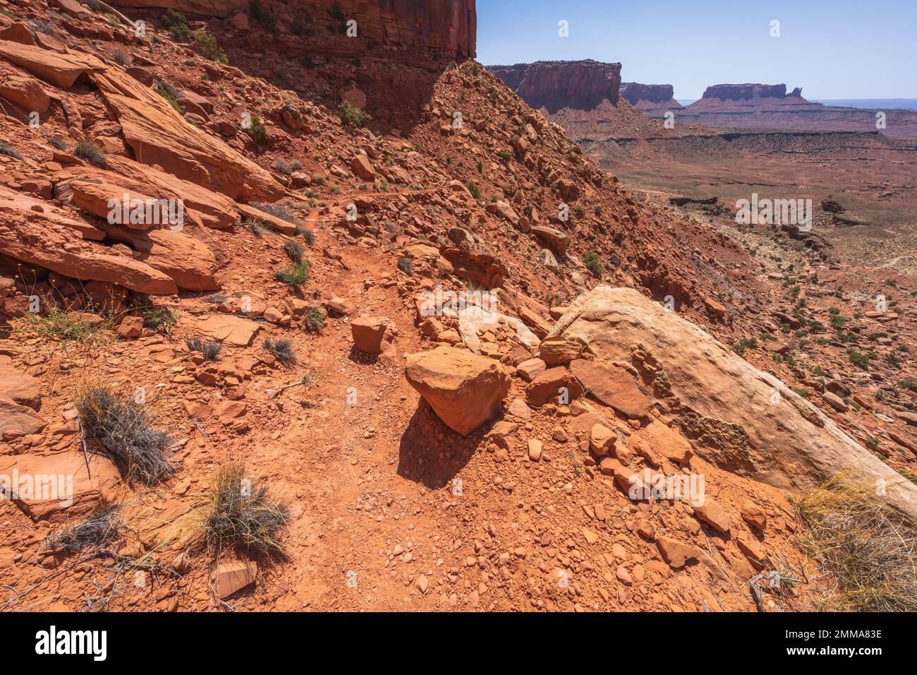 hiking the murphy trail loop in the island in the sky in canyonlands ...