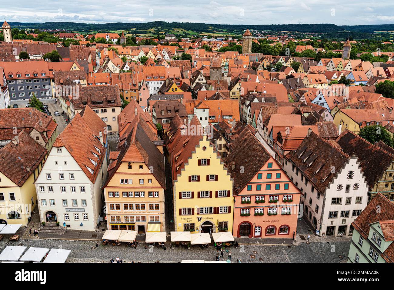 Market square, Rothenburg ob der Tauber, medieval small town, Franconia ...