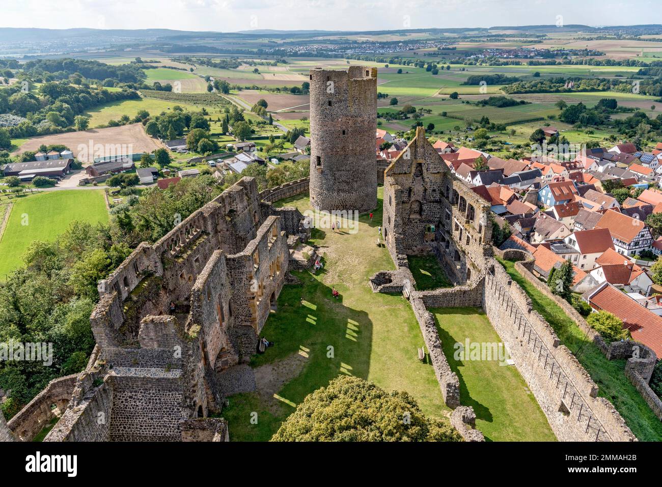 Romanesque Muenzenberg ruin, castle tower western keep, Gothic ...