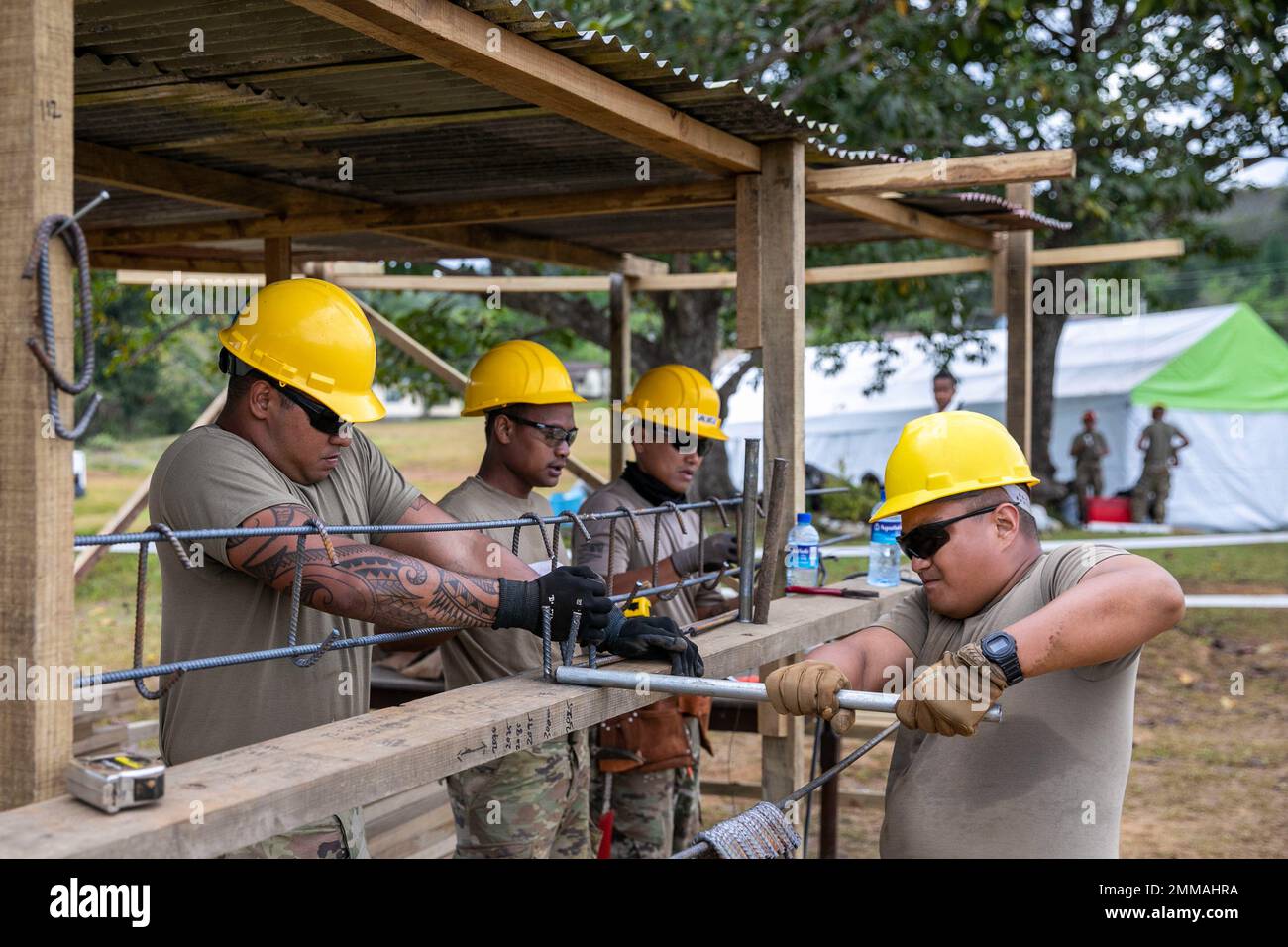 Soldiers from 1st Platoon, 797th Vertical Engineer Company from ...