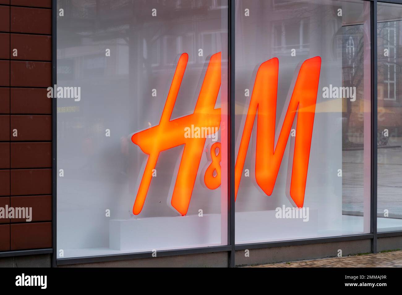 H m window hi-res stock photography and images - Alamy