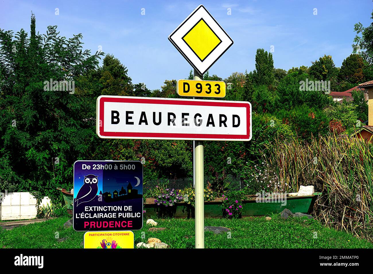 Street sign, the entrance to Beauregard, a village in southern France ...