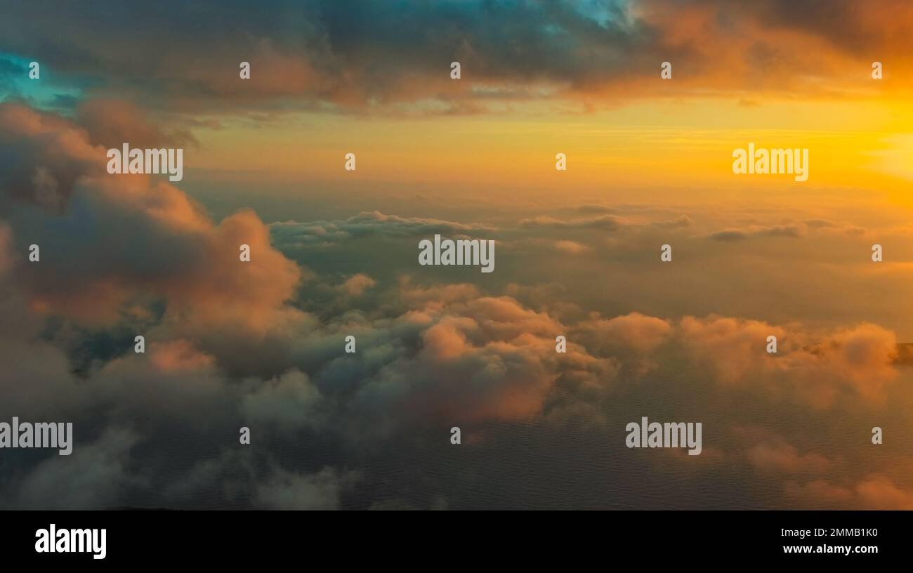 Airplane in sky sunset over ocean hi-res stock photography and images ...