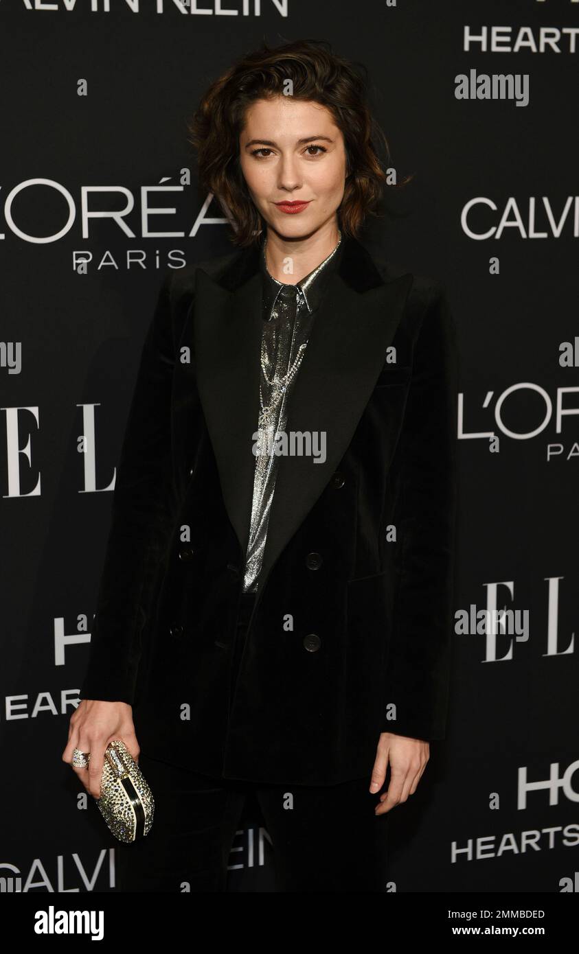 Actress Mary Elizabeth Winstead poses at the 25th Annual ELLE Women in ...